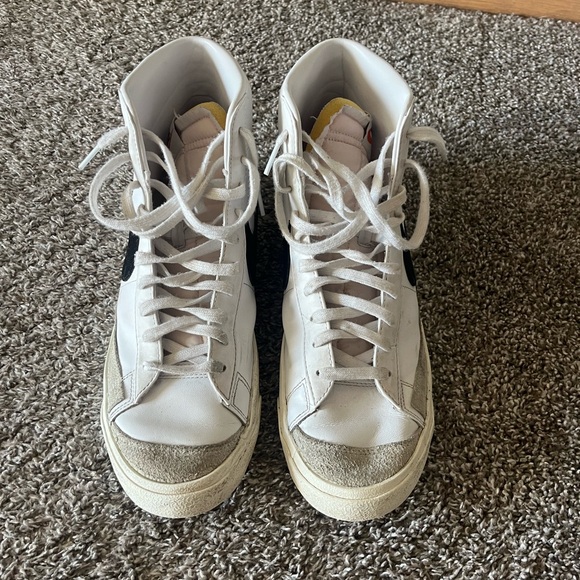 Nike | Shoes | Mens Nike Blazer Mid 77s | Poshmark